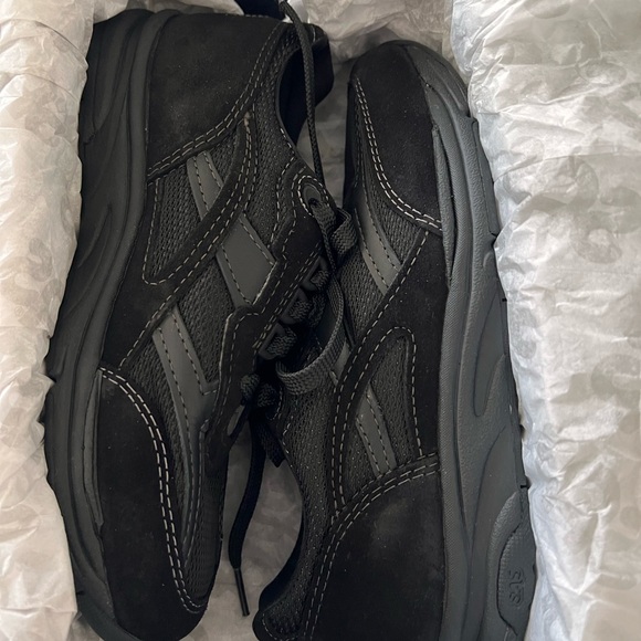SAS | Shoes | Women Sas Tour Mesh Lace Up Sneaker Size 55m | Poshmark